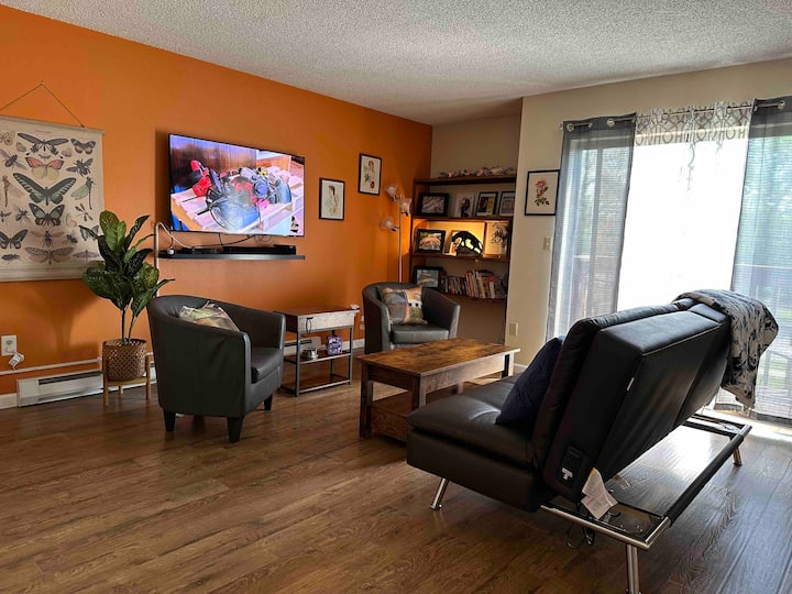 Cozy 2 Bedroom Townhouse Near Downtown Bozeman. - 博茲曼市