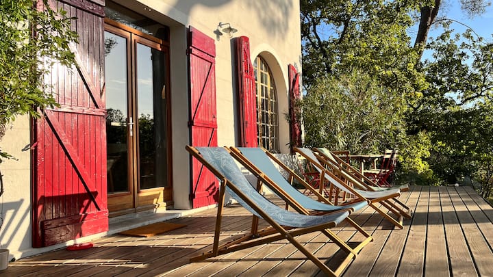 A Haven Of Freshness In A Magnificent Green Setting - Aubagne