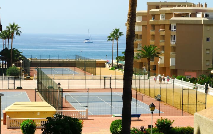 Steps From The Beach, W/ Wifi, Pool & Ac - Torrox Costa