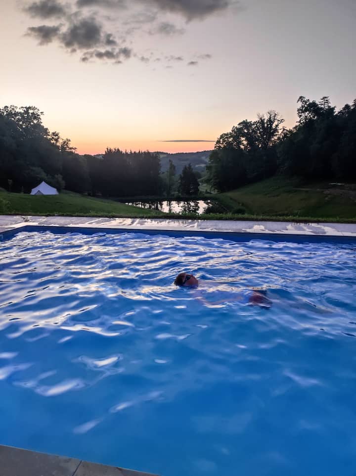 Nature Tente Glamping 4-5 Personnes, Piscine Calme - Corrèze