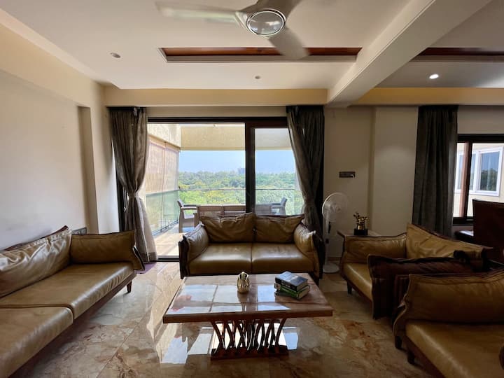 Ultra Luxurious Apartment With Forest & Pond View - Panhala