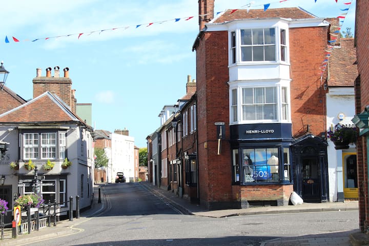 Stylish Apartment In Lymington, New Forest - Hampshire