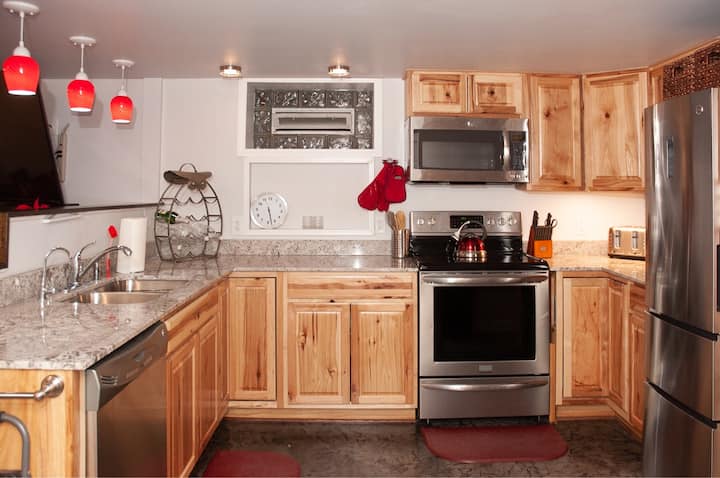 Norwegian Touch Airbnb - Minneapolis, MN