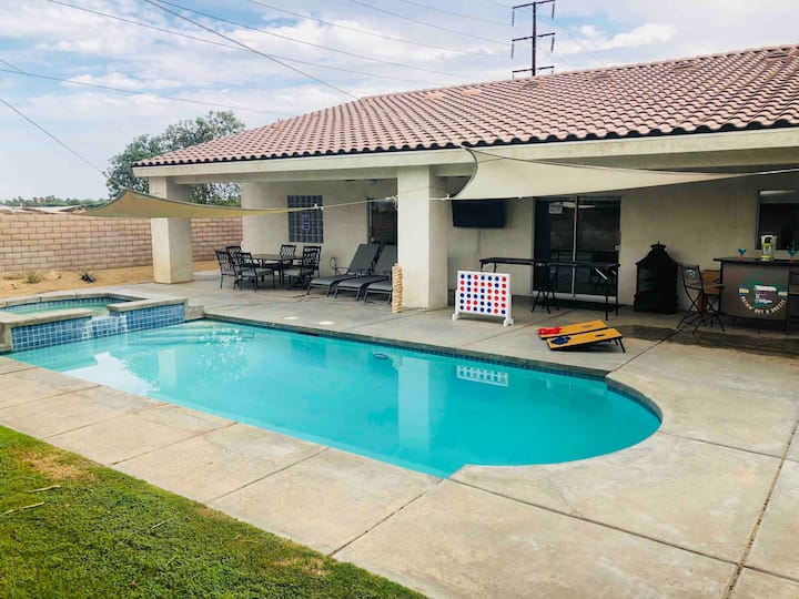 Familyfun 8 Bed Large Home! Pool Hot-tub Bbq Games - Palm Desert, CA