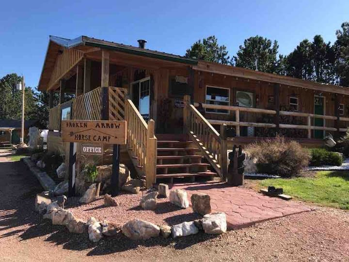Simple Campsite K With Available Parking. - Custer, SD