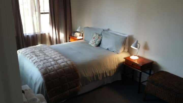 15 Mn Walk 2 Town  Large Sunny Room - Taupō