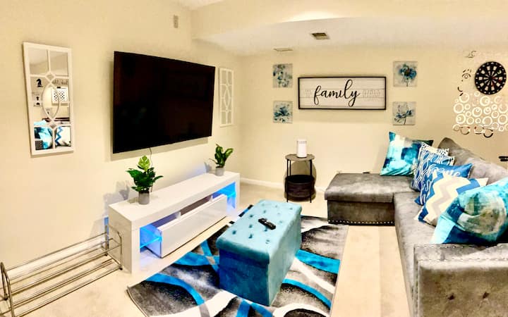 Luxury Private Basement *King, Queen & Sofa Beds* - Largo, MD
