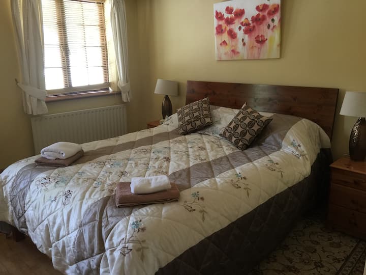 Belhuish Farmhouse Bed & Breakfast - Lulworth Cove