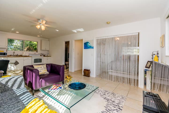 Gentle Waves Love Nest - Fort Lauderdale, FL