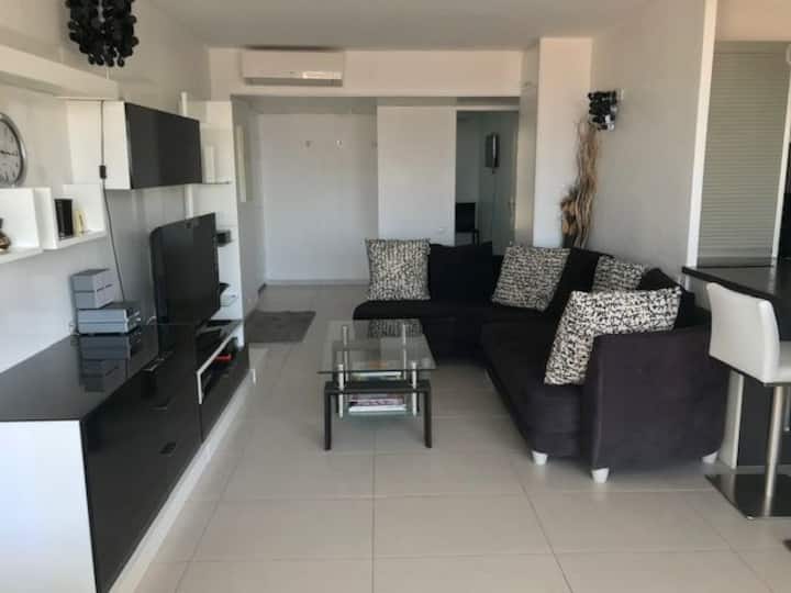 Remarquable Appartement Avec Vue Mer - Golfe-Juan