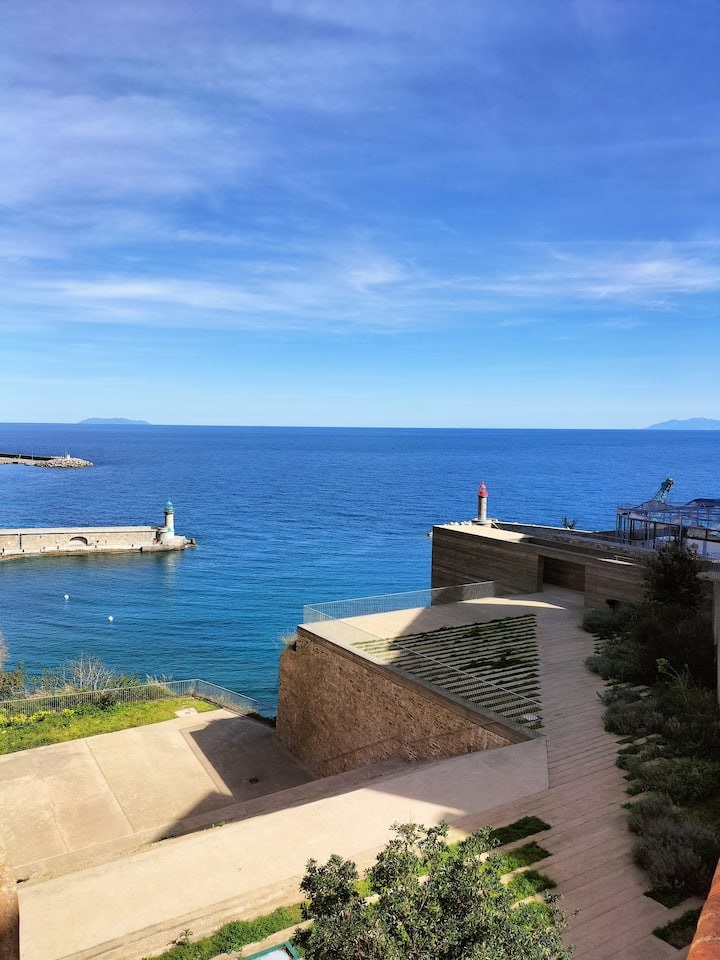 Superbe Appartement Au Cœur De La Citadelle - Bastia