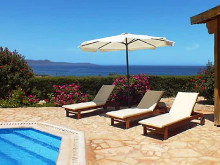 Villa In The Nature, Amazing 180 Degree Sea View - Argaka