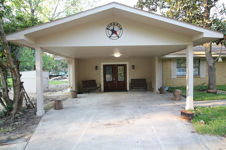 Party Hall, Event Hall, Venue, Camping Outdoors - The Woodlands, TX