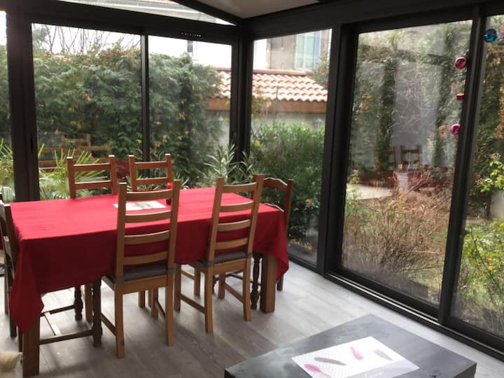 Chambre Calme Idéalement Située à Saint-etienne - Saint-Étienne