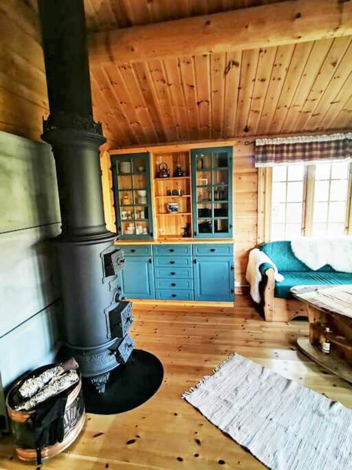 "Sjarmerende Tømmerhytte – Helgeland/kystriksveien - Norway