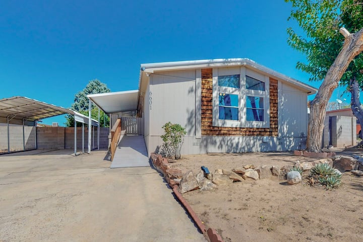 3/2 Spacious Home(king)near Balloon Fiesta Park - Corrales, NM