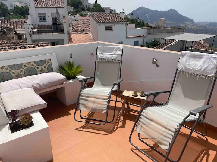 Village Home With Roof Terrace - Gaucín
