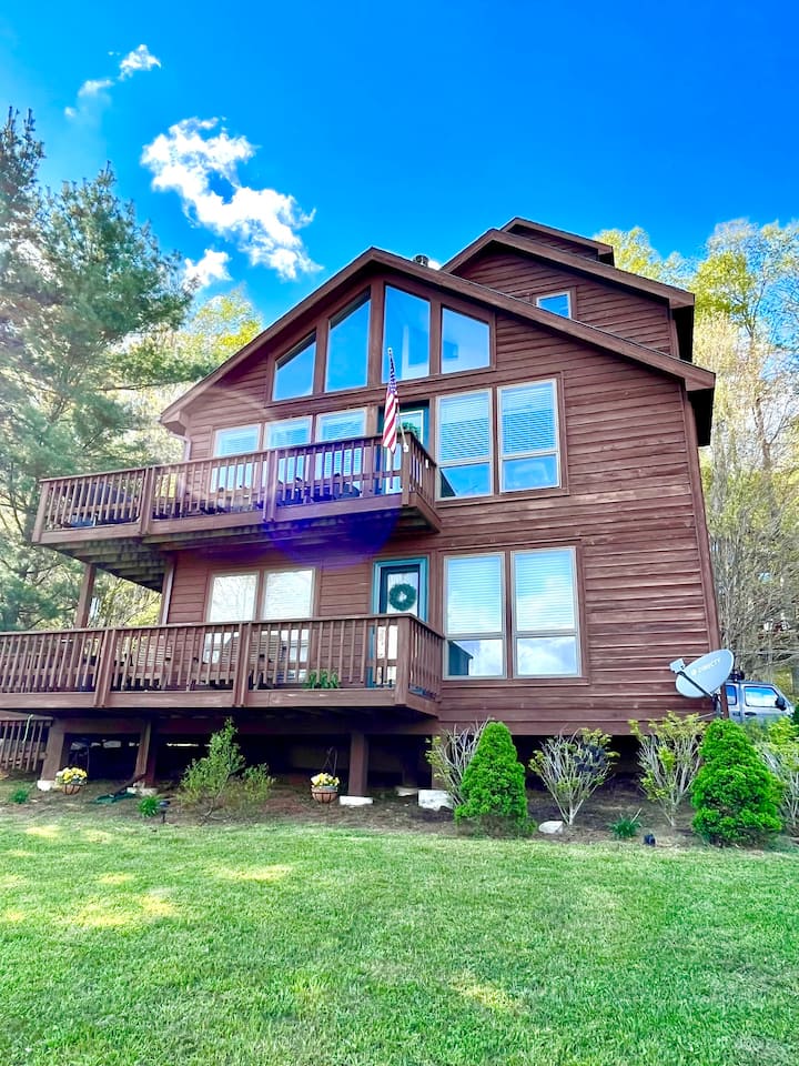 Spacious 4 Br House With Mountain And Valley Views - Davis, WV