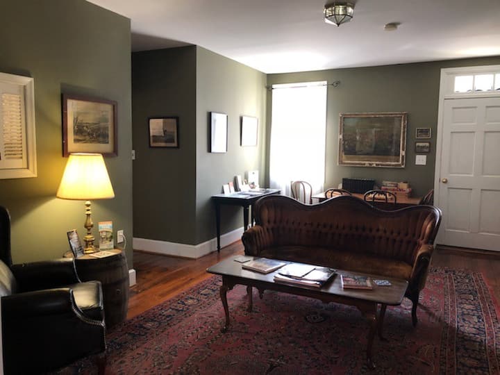 Light Horse Inn: Suite 4 - Harpers Ferry, WV