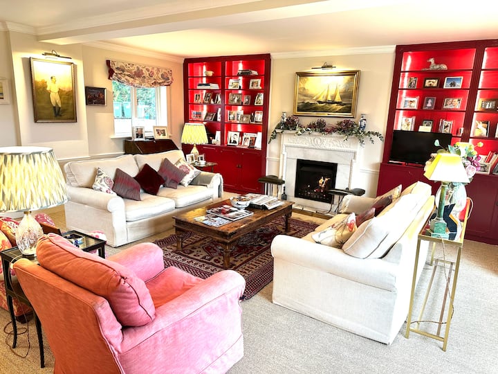 Spacious Family House With Stunning Views - Wantage