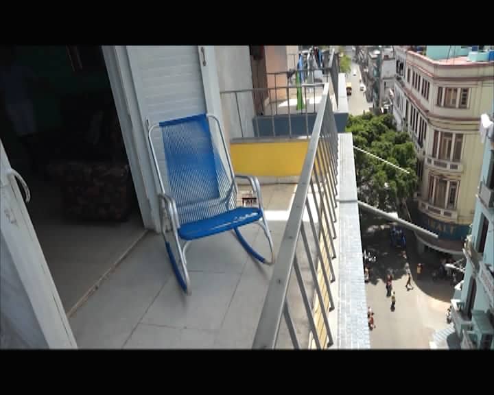 Apartment In Center, Kitchen And 2/rooms For 5 Pax - Cuba