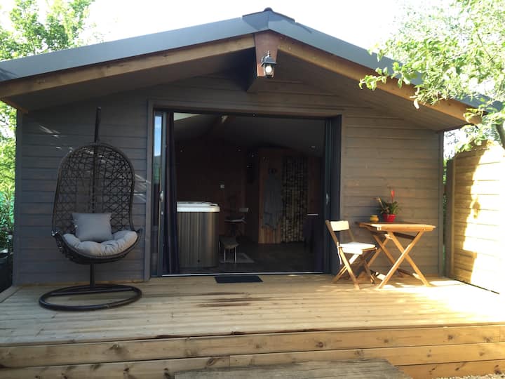 Chalet Avec Jacuzzi Intérieur - Hyères