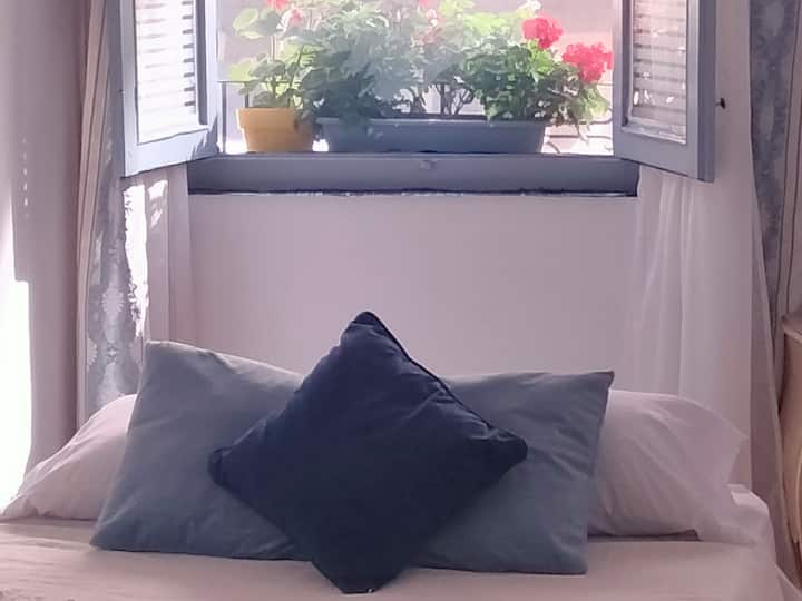 Acogedora Habitación, 
 En Piso Céntrico - Dénia