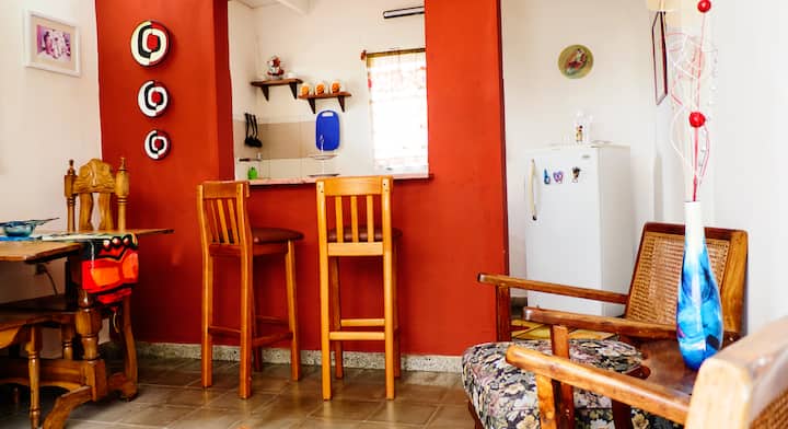 Apartamento Independiente En Santos Suárez - Havana
