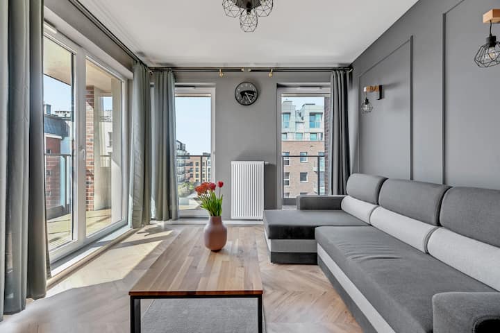 Modern Two-bedroom Apartment Near Motlava River - Gdansk