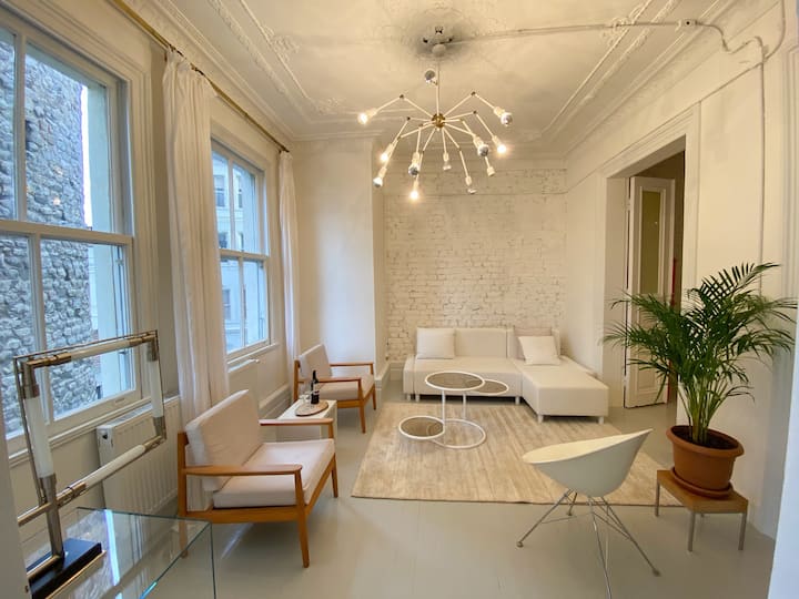 Boho-chic Flat Galata | Fast Wifi & Historic Vibe - Cihangir