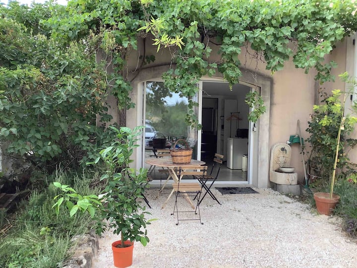 Studio Indépendant En Provence - Grignan