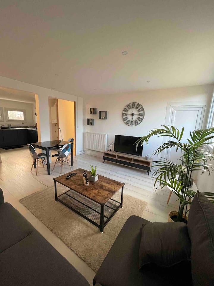 ☼ Confortable T4 Avec Balcon, Neuf Et Au Calme ☼ - Saint-Émilion