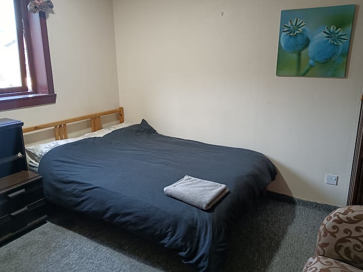 Double Bedroom In Glasgow City - Glasgow