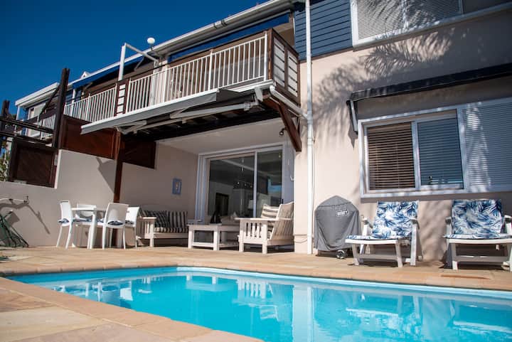 Knysna Waterfront Gem With Pool & Mooring - Knysna