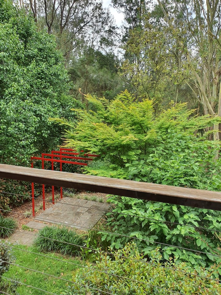 Farm House In The City. - Kingswood