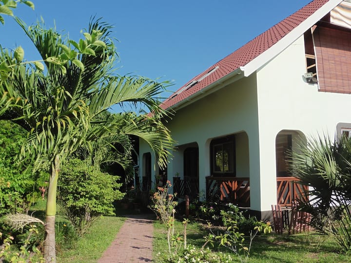 Kaz Leotel - Kare - Seychelles