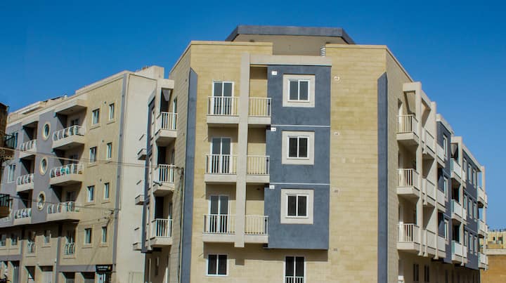 Functional 3-bed Apt In Msida, Walk To Sea Front - Malta