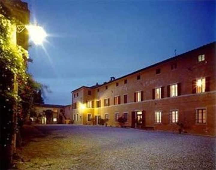 Historical Villa 7 Km From Siena - Sienne