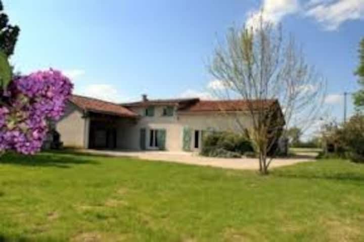 Grand Gîte Face Aux Pyrénées - Montréjeau