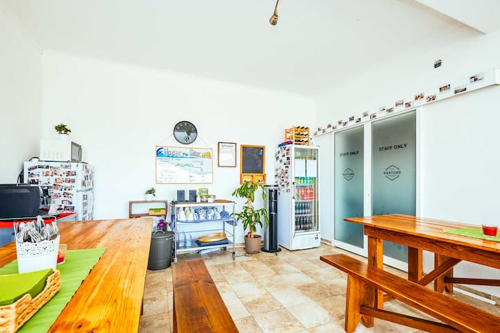 Private Room With Balcony In Sea View Apartment - Ericeira