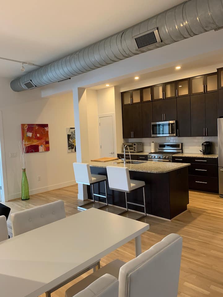 Private Apartment With Parking - Cincinnati, OH