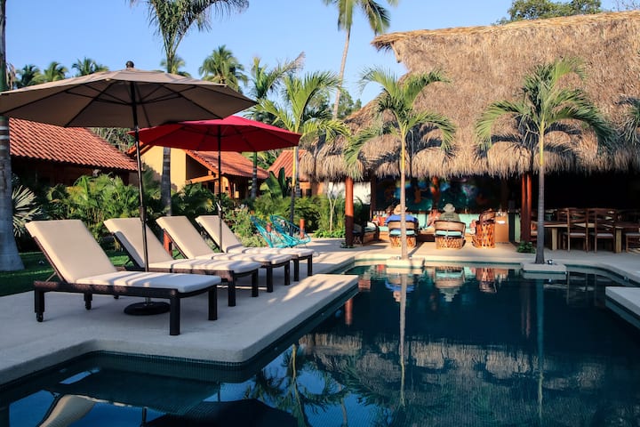 Bungalow Feliz, A Luxury Bungalow By The Beach! - Zihuatanejo