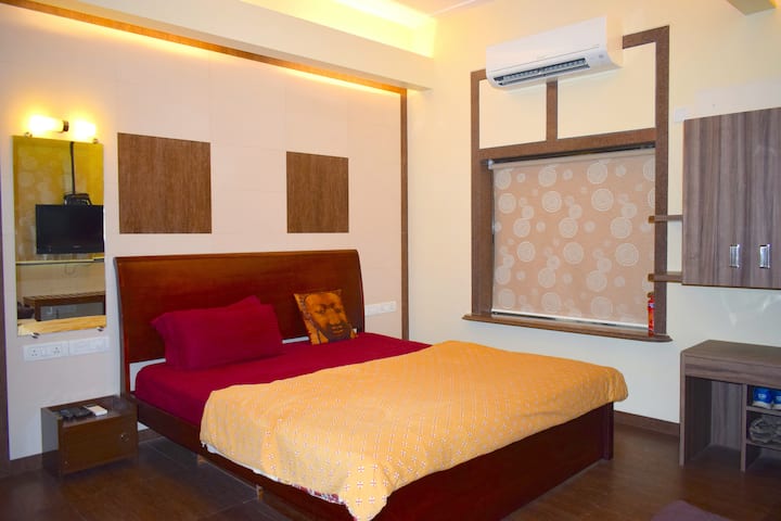 Private Room Near Hinduja Hospital for 3 Persons - Apartments for Rent ...