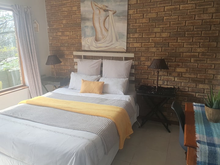 Zen Guesthouse - Hilton