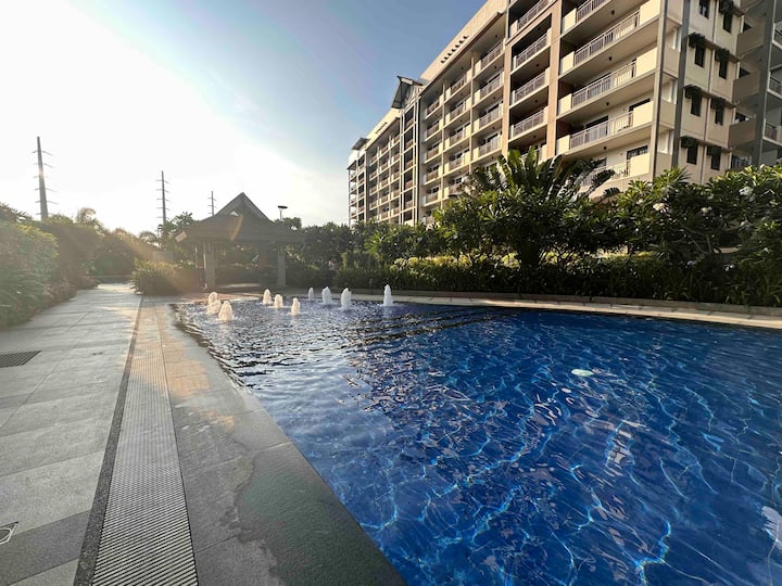 Lovely 2 Br Condo In Alea Residence W/free Parking - Bacoor