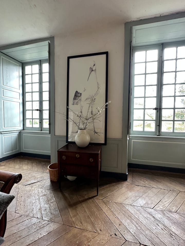 Blue Room In Chateau Du Fresne - Mayenne