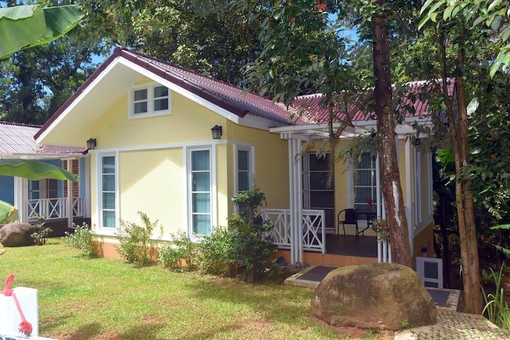 Yellow Snapper House - Khao Lak