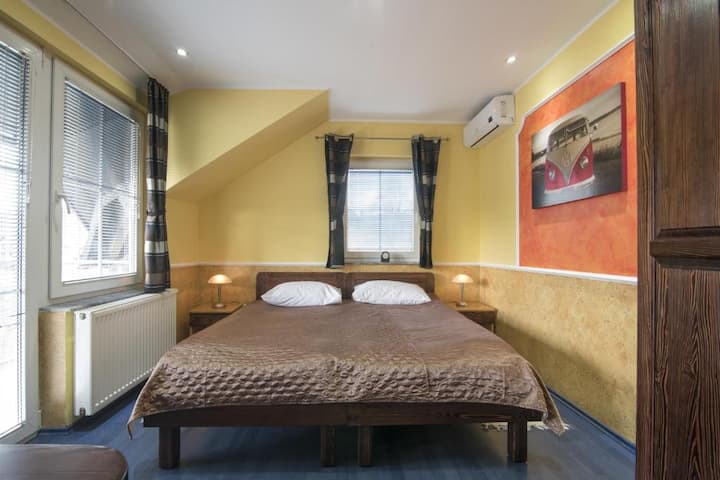 Double Room In Crni Baron B&b W/ac, Parking - Maribor