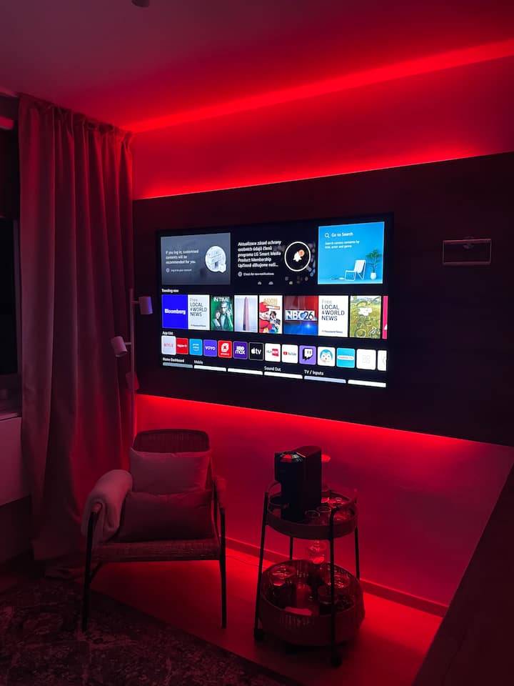 De Luxe Apartment, Wifi, Tv 65" - Prague Václav Havel Airport (PRG)