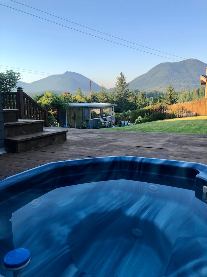 Cozy 1 Br W/hot Tub & Fenced Yard For Pets - Ucluelet